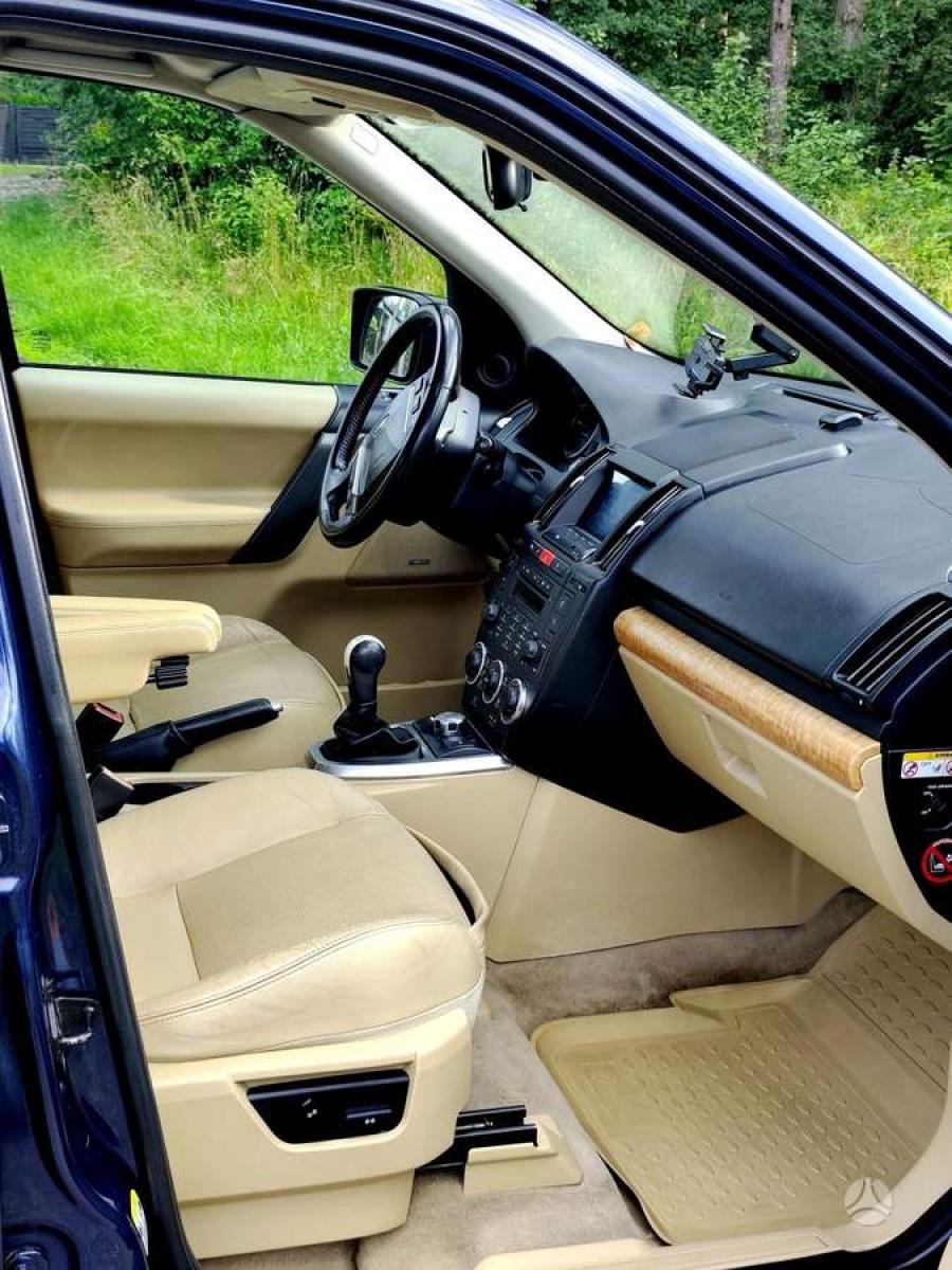 Zils Land Rover Freelander 2007 Viļņa, ar dzinēja tilpumu 2.20 L un nobraukumu 183 tūkst. km par 3300 €, foto 14 vietnē AUTOMOTO.COM.LV