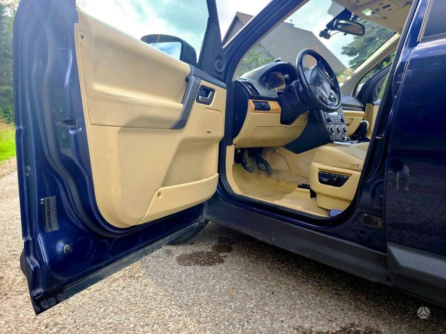 Zils Land Rover Freelander 2007 Viļņa, ar dzinēja tilpumu 2.20 L un nobraukumu 183 tūkst. km par 3300 €, foto 18 vietnē AUTOMOTO.COM.LV