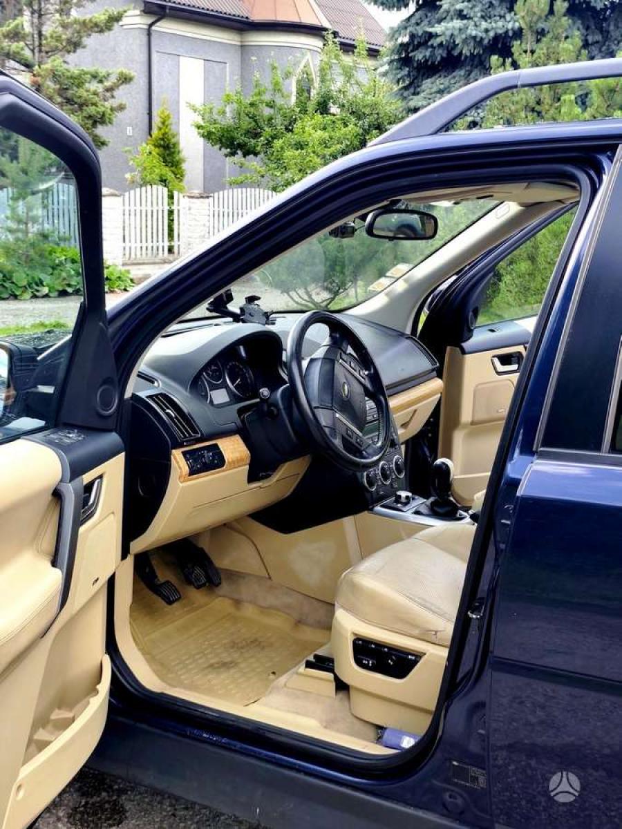 Zils Land Rover Freelander 2007 Viļņa, ar dzinēja tilpumu 2.20 L un nobraukumu 183 tūkst. km par 3300 €, foto 19 vietnē AUTOMOTO.COM.LV