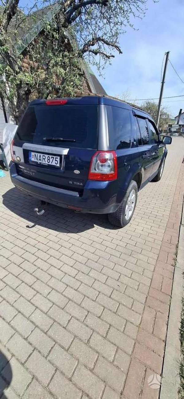 Zils Land Rover Freelander 2007 Viļņa, ar dzinēja tilpumu 2.18 L un nobraukumu 264 tūkst. km par 3333 €, foto 4 vietnē AUTOMOTO.COM.LV