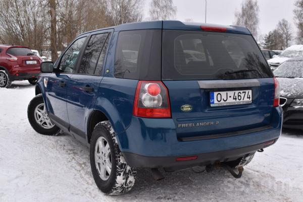 Blue Land Rover Freelander 2008 in Kuldiga, with an engine capacity of 2.20 L and mileage of 0 thousand km for 5990 €, photo 3 on AUTOMOTO.COM.LV