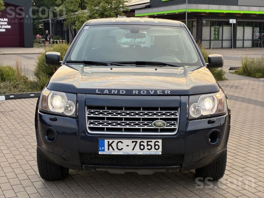 Blue Land Rover Freelander 2008 in Riga, with an engine capacity of 2.20 L and mileage of 159 thousand km for 2950 €, photo 1 on AUTOMOTO.COM.LV