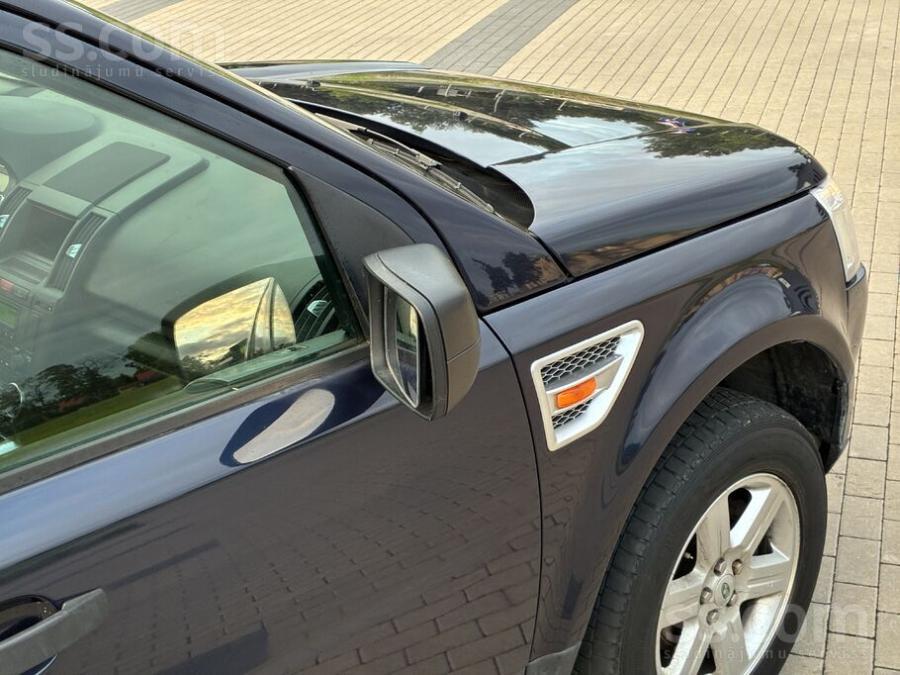 Blue Land Rover Freelander 2008 in Riga, with an engine capacity of 2.20 L and mileage of 159 thousand km for 2950 €, photo 11 on AUTOMOTO.COM.LV