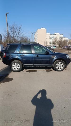 Blue Land Rover Freelander 2011 in Tallinn, with an engine capacity of 2.20 L and mileage of 300 thousand km for 5900 €, photo 2 on AUTOMOTO.COM.LV