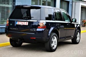 Blue Land Rover Freelander 2014 in Riga, with an engine capacity of 2.20 L and mileage of 280 thousand km for 7490 €, photo 8 on AUTOMOTO.COM.LV