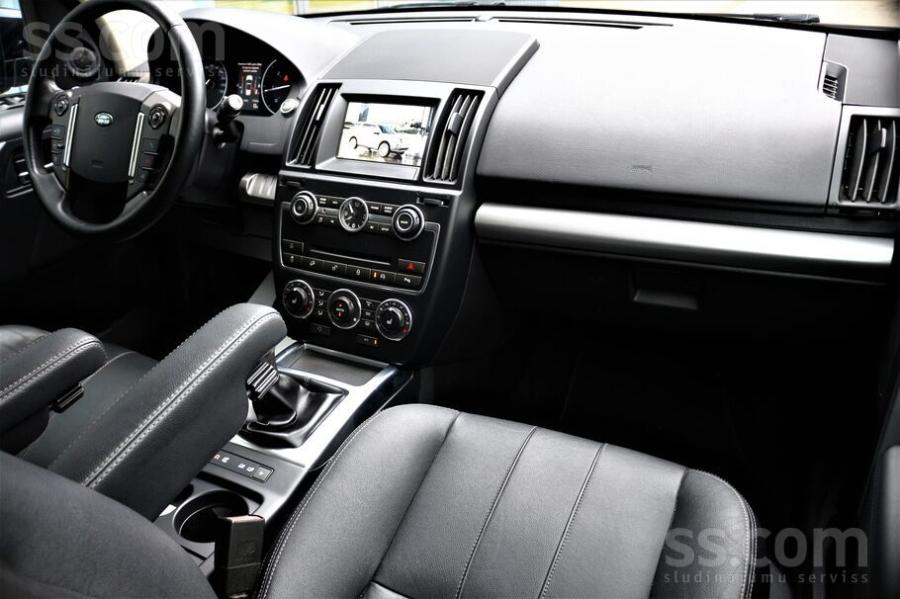 Blue Land Rover Freelander 2014 in Riga, with an engine capacity of 2.20 L and mileage of 280 thousand km for 7490 €, photo 9 on AUTOMOTO.COM.LV