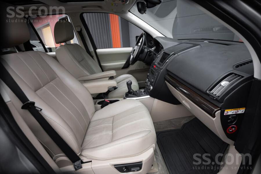 Brūns Land Rover Freelander 2012 Jelgava, ar dzinēja tilpumu 2.20 L un nobraukumu 0 tūkst. km par 6950 €, foto 25 vietnē AUTOMOTO.COM.LV