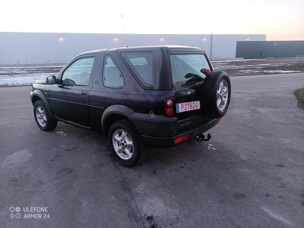 Land Rover Freelander 2000 Viļņa, ar dzinēja tilpumu 2.00 L un nobraukumu 263 tūkst. km par 800 €, foto 7 vietnē AUTOMOTO.COM.LV