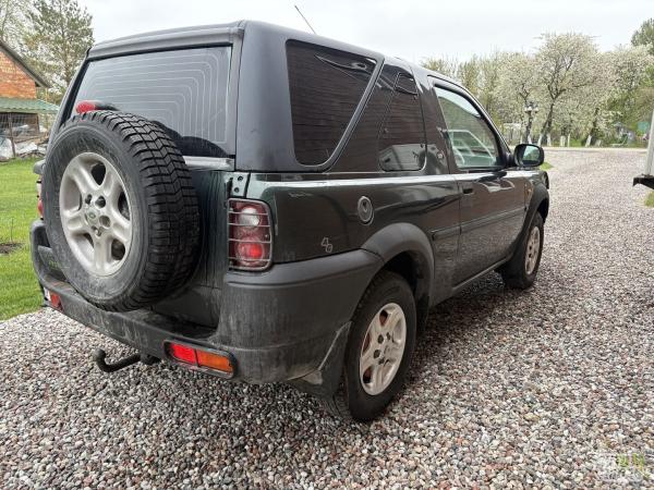 Land Rover Freelander 2000 Viļņa, ar dzinēja tilpumu 2.00 L un nobraukumu 324 tūkst. km par 950 €, foto 2 vietnē AUTOMOTO.COM.LV