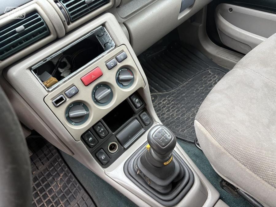 Land Rover Freelander 2000 in Vilnius, with an engine capacity of 2.00 L and mileage of 324 thousand km for 950 €, photo 14 on AUTOMOTO.COM.LV