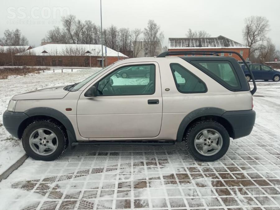 Land Rover Freelander 2001 Daugavpils, ar dzinēja tilpumu 1.80 L un nobraukumu 0 tūkst. km par 2000 €, foto 4 vietnē AUTOMOTO.COM.LV