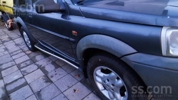 Land Rover Freelander 2001 Rīga, ar dzinēja tilpumu 2.50 L un nobraukumu 222 tūkst. km par 1700 €, foto 7 vietnē AUTOMOTO.COM.LV