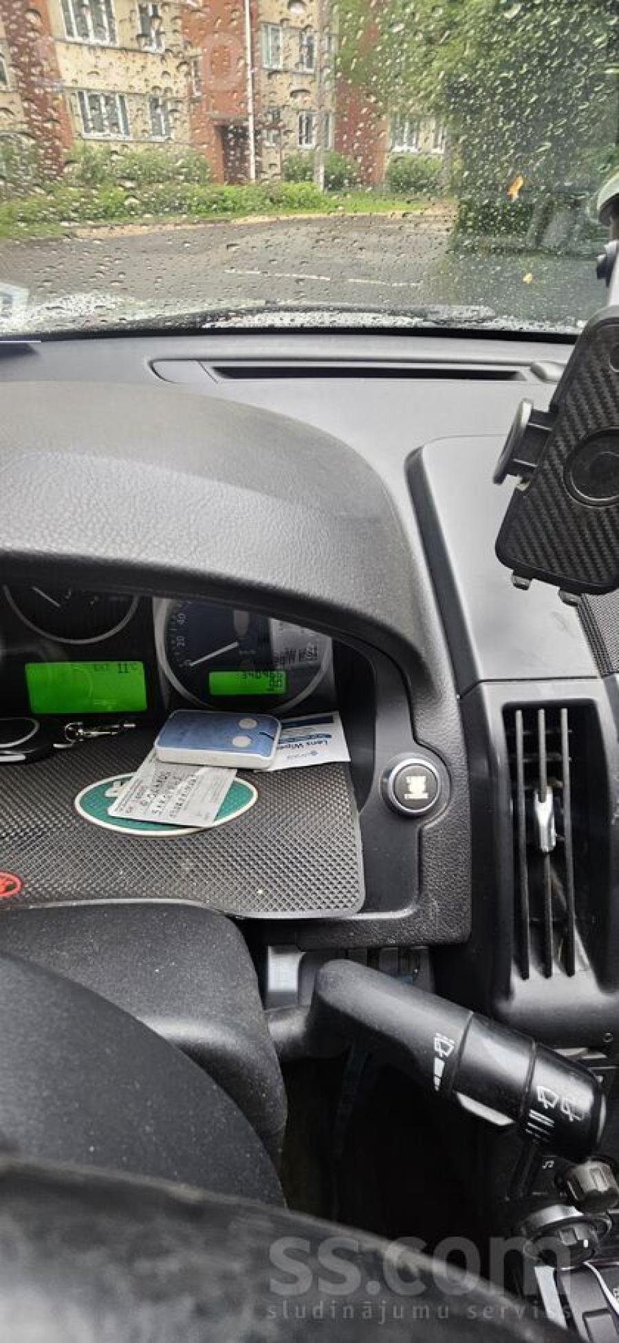 Land Rover Freelander 2007 Ogre, ar dzinēja tilpumu 2.20 L un nobraukumu 340 tūkst. km par 2860 €, foto 5 vietnē AUTOMOTO.COM.LV