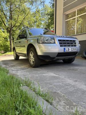 Land Rover Freelander 2007 Rīga, ar dzinēja tilpumu 2.20 L un nobraukumu 238 tūkst. km par 2430 €, foto 3 vietnē AUTOMOTO.COM.LV