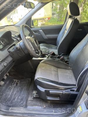 Land Rover Freelander 2007 Rīga, ar dzinēja tilpumu 2.20 L un nobraukumu 238 tūkst. km par 2430 €, foto 10 vietnē AUTOMOTO.COM.LV