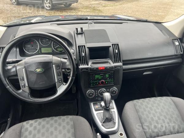 Land Rover Freelander 2008 in Valmiera, with an engine capacity of 2.00 L and mileage of 0 thousand km for 3690 €, photo 5 on AUTOMOTO.COM.LV