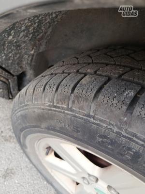 Land Rover Freelander 2008 Šauļi, ar dzinēja tilpumu 2.20 L un nobraukumu 354 tūkst. km par 2650 €, foto 10 vietnē AUTOMOTO.COM.LV