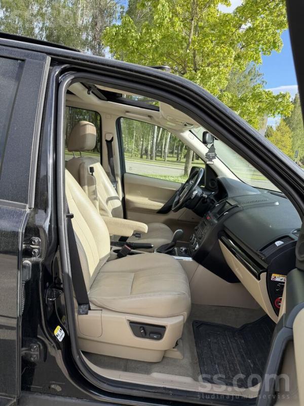 Land Rover Freelander 2012 Aizkraukle, ar dzinēja tilpumu 2.20 L un nobraukumu 232 tūkst. km par 7650 €, foto 3 vietnē AUTOMOTO.COM.LV