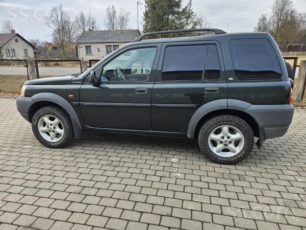 Green Land Rover Freelander 1998 in Bauska, with an engine capacity of 1.80 L and mileage of 223 thousand km for 2055 €, photo 6 on AUTOMOTO.COM.LV