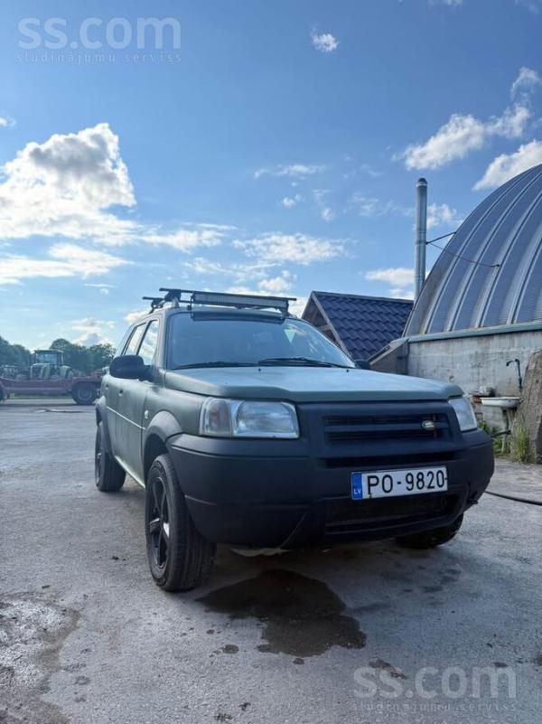 Green Land Rover Freelander 2001 in Balvi, with an engine capacity of 2.00 L and mileage of 360 thousand km for 850 €, photo 4 on AUTOMOTO.COM.LV