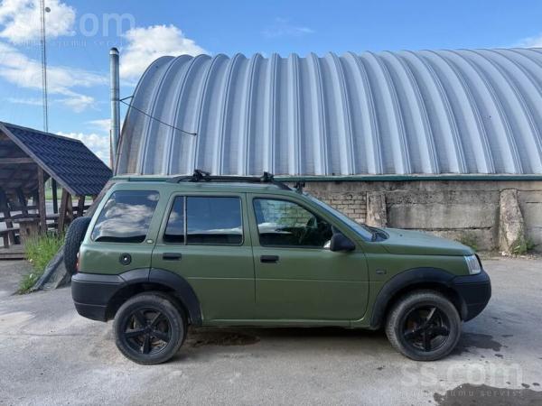 Green Land Rover Freelander 2001 in Balvi, with an engine capacity of 2.00 L and mileage of 360 thousand km for 850 €, photo 6 on AUTOMOTO.COM.LV