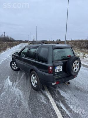 Zaļš Land Rover Freelander 2002 Rēzekne, ar dzinēja tilpumu 2.00 L un nobraukumu 0 tūkst. km par 2050 €, foto 2 vietnē AUTOMOTO.COM.LV