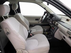 Zaļš Land Rover Freelander 2002 Tallina, ar dzinēja tilpumu 1.80 L un nobraukumu 159 tūkst. km par 1199 €, foto 18 vietnē AUTOMOTO.COM.LV