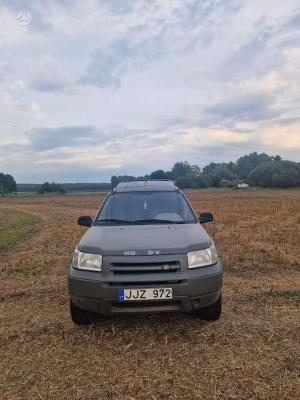Green Land Rover Freelander 2002 in Prienai, with an engine capacity of 1.95 L and mileage of 154 thousand km for 1550 €, photo 3 on AUTOMOTO.COM.LV