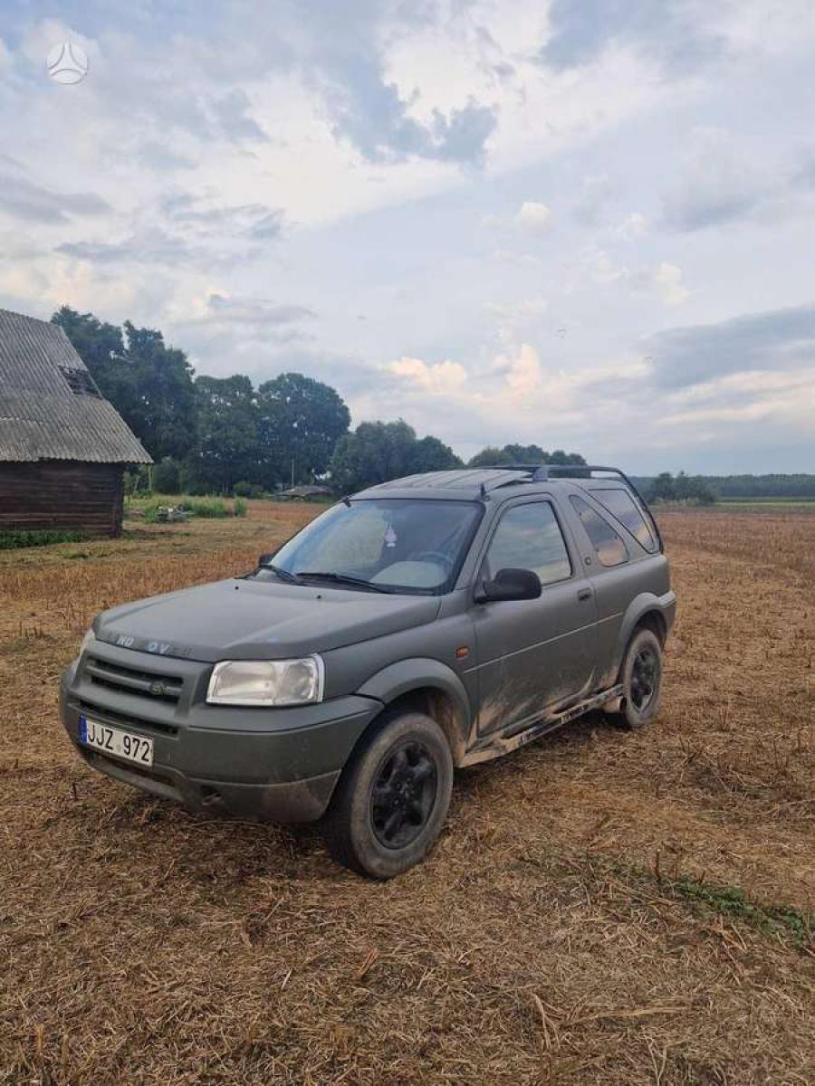 Green Land Rover Freelander 2002 in Prienai, with an engine capacity of 1.95 L and mileage of 154 thousand km for 1550 €, photo 4 on AUTOMOTO.COM.LV