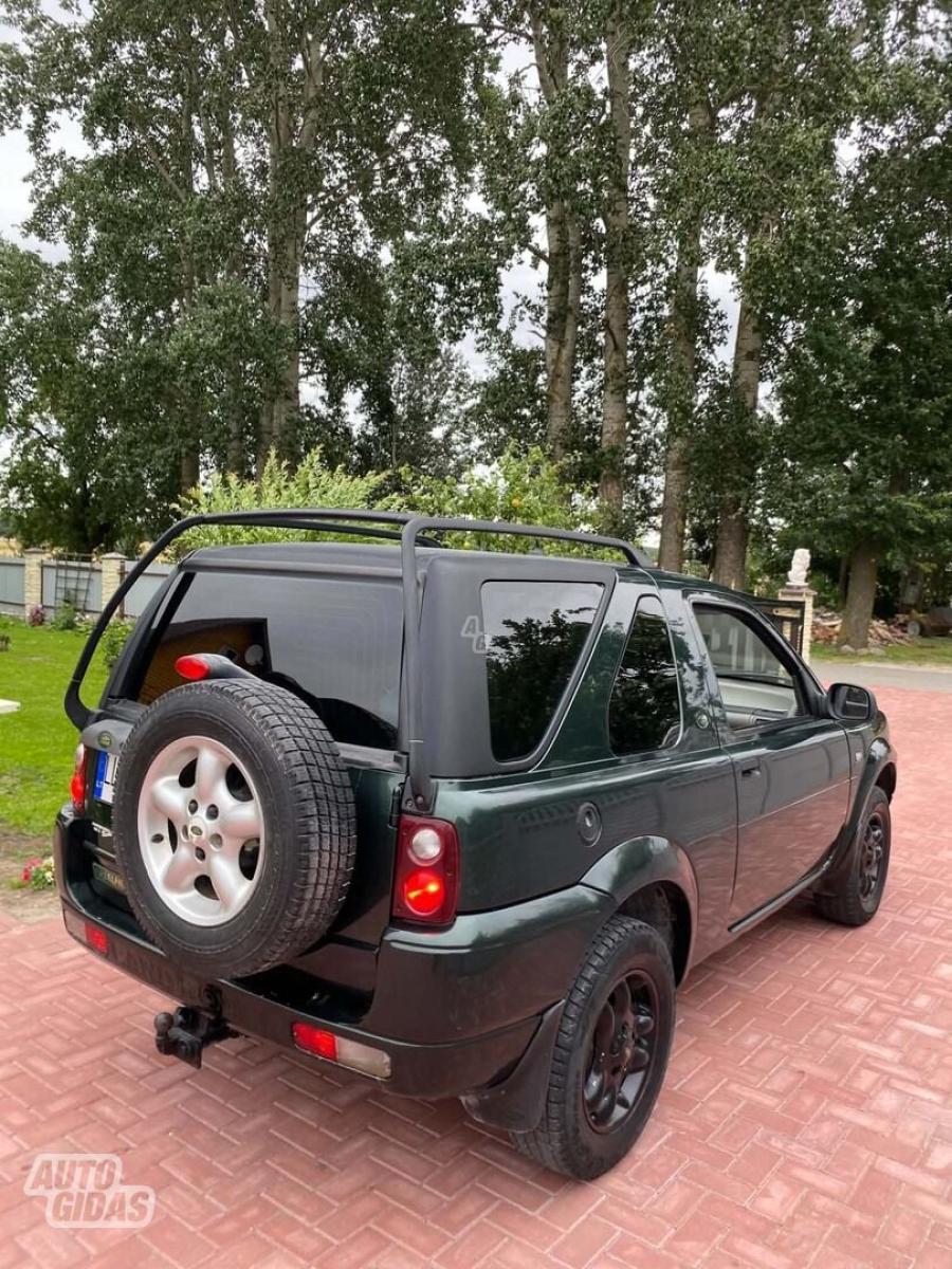 Green Land Rover Freelander 2003 in Pakruojis, with an engine capacity of 2.00 L and mileage of 297 thousand km for 2500 €, photo 4 on AUTOMOTO.COM.LV