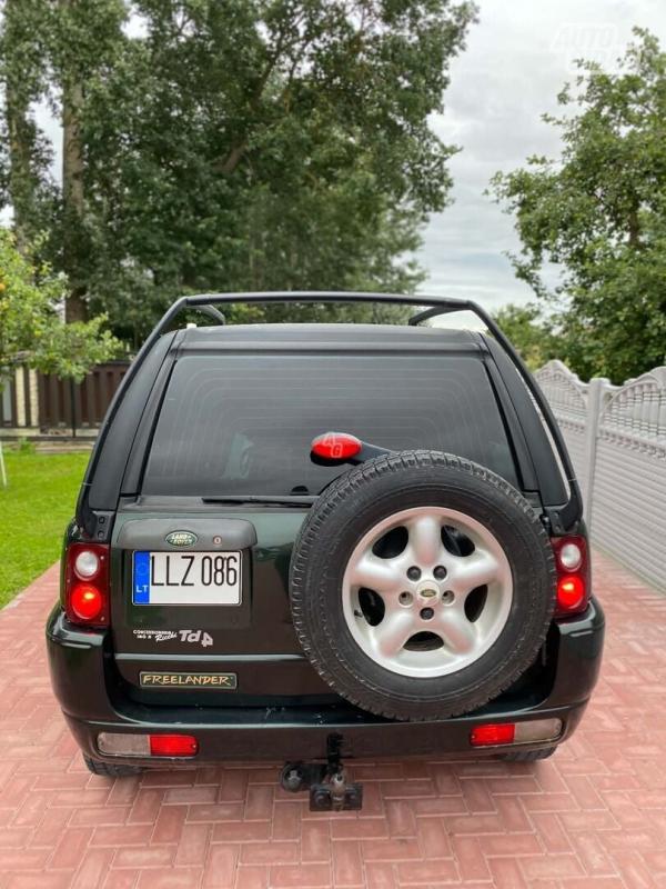 Green Land Rover Freelander 2003 in Pakruojis, with an engine capacity of 2.00 L and mileage of 297 thousand km for 2500 €, photo 5 on AUTOMOTO.COM.LV