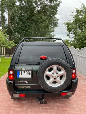 Green Land Rover Freelander 2003 in Pakruojis, with an engine capacity of 2.00 L and mileage of 297 thousand km for 2500 €, photo 6 on AUTOMOTO.COM.LV