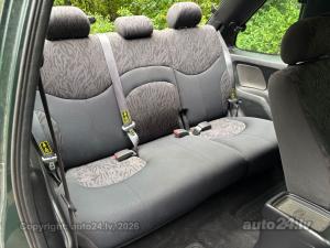 Zaļš Land Rover Freelander 2003 Tallina, ar dzinēja tilpumu 2.00 L un nobraukumu 218 tūkst. km par 2299 €, foto 8 vietnē AUTOMOTO.COM.LV