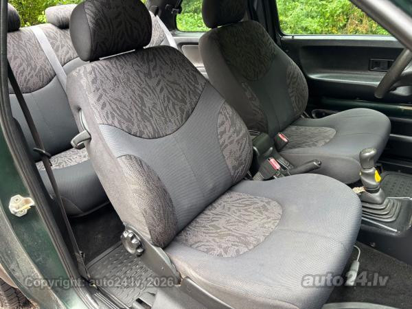 Zaļš Land Rover Freelander 2003 Tallina, ar dzinēja tilpumu 2.00 L un nobraukumu 218 tūkst. km par 2299 €, foto 11 vietnē AUTOMOTO.COM.LV