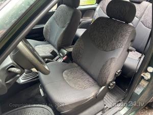 Zaļš Land Rover Freelander 2003 Tallina, ar dzinēja tilpumu 2.00 L un nobraukumu 218 tūkst. km par 2299 €, foto 12 vietnē AUTOMOTO.COM.LV