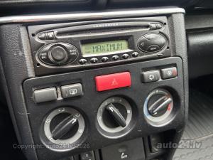 Zaļš Land Rover Freelander 2003 Tallina, ar dzinēja tilpumu 2.00 L un nobraukumu 218 tūkst. km par 2299 €, foto 14 vietnē AUTOMOTO.COM.LV