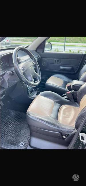 Zaļš Land Rover Freelander 2004 Viļņa, ar dzinēja tilpumu 1.95 L un nobraukumu 262 tūkst. km par 1850 €, foto 6 vietnē AUTOMOTO.COM.LV