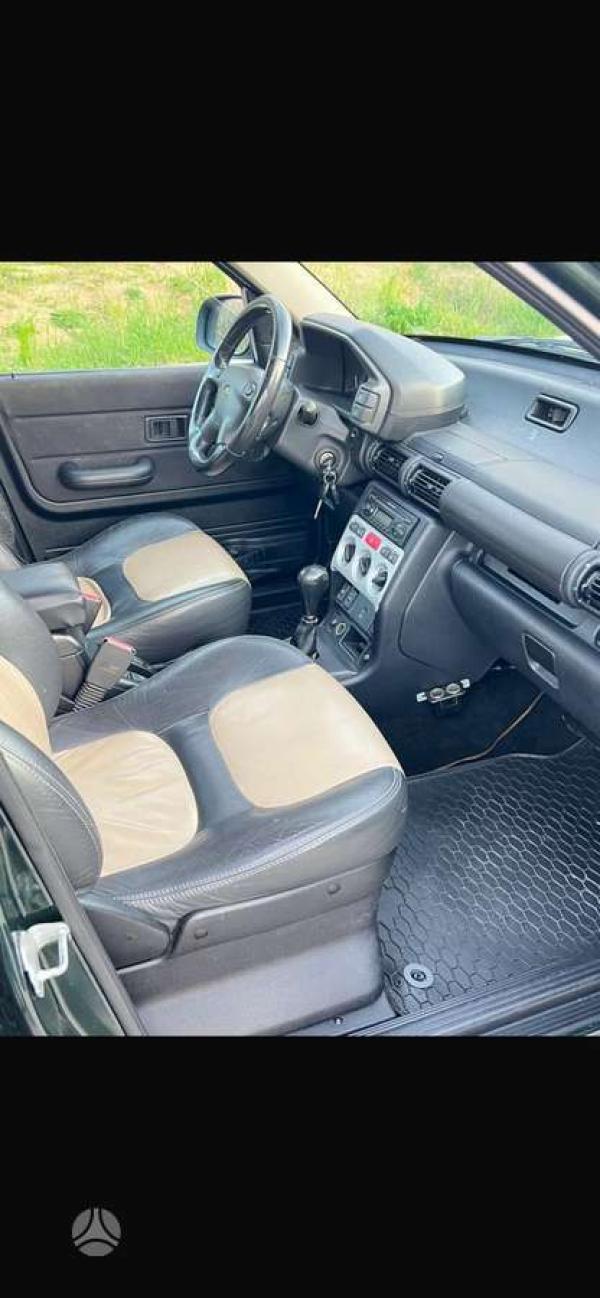 Zaļš Land Rover Freelander 2004 Viļņa, ar dzinēja tilpumu 1.95 L un nobraukumu 262 tūkst. km par 1850 €, foto 6 vietnē AUTOMOTO.COM.LV