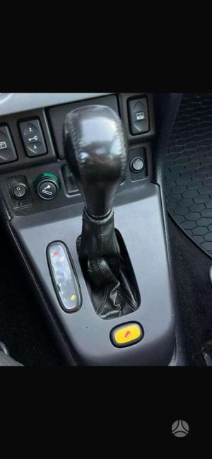 Zaļš Land Rover Freelander 2004 Viļņa, ar dzinēja tilpumu 1.95 L un nobraukumu 262 tūkst. km par 1850 €, foto 9 vietnē AUTOMOTO.COM.LV