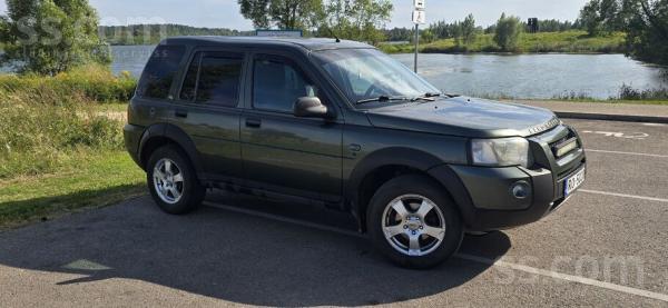 Zaļš Land Rover Freelander 2004 Jēkabpils, ar dzinēja tilpumu 2.00 L un nobraukumu 370 tūkst. km par 3099 €, foto 2 vietnē AUTOMOTO.COM.LV
