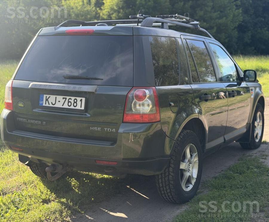 Green Land Rover Freelander 2007 in Riga, with an engine capacity of 2.20 L and mileage of 365 thousand km for 3600 €, photo 5 on AUTOMOTO.COM.LV