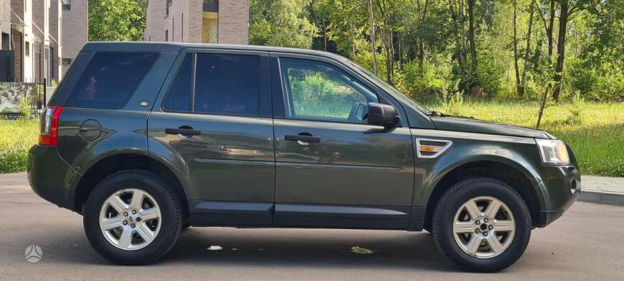 Green Land Rover Freelander 2008 in Vilnius, with an engine capacity of 2.18 L and mileage of 365 thousand km for 3500 €, photo 7 on AUTOMOTO.COM.LV