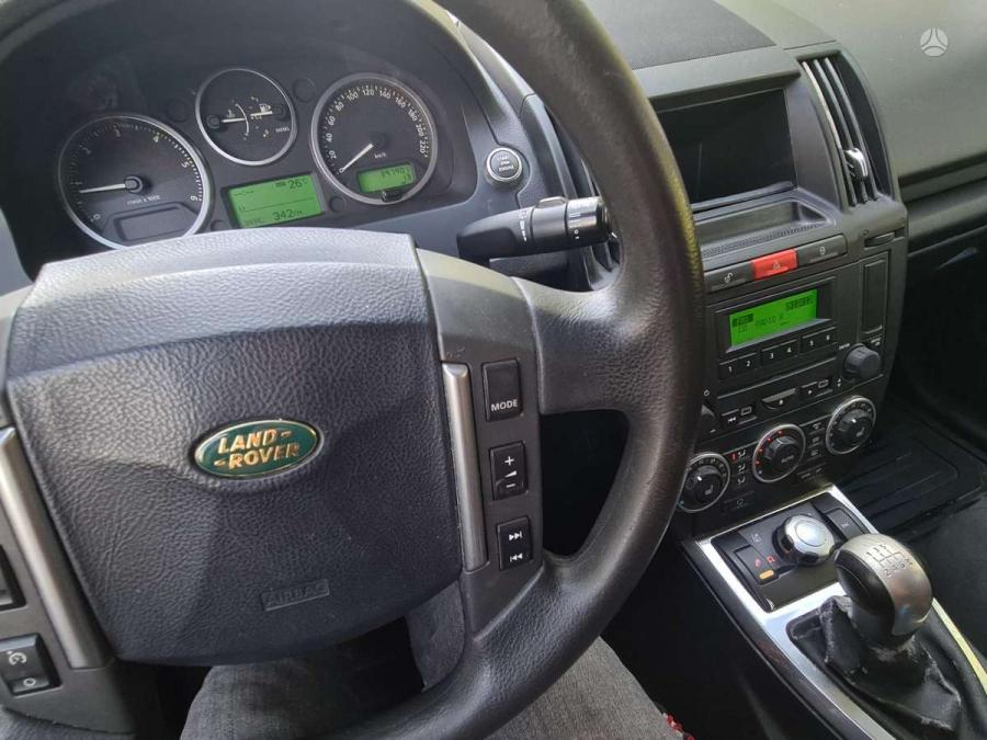Green Land Rover Freelander 2008 in Vilnius, with an engine capacity of 2.18 L and mileage of 365 thousand km for 3500 €, photo 40 on AUTOMOTO.COM.LV