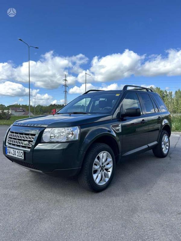 Green Land Rover Freelander 2010 in Kaunas, with an engine capacity of 2.18 L and mileage of 278 thousand km for 4690 €, photo 1 on AUTOMOTO.COM.LV