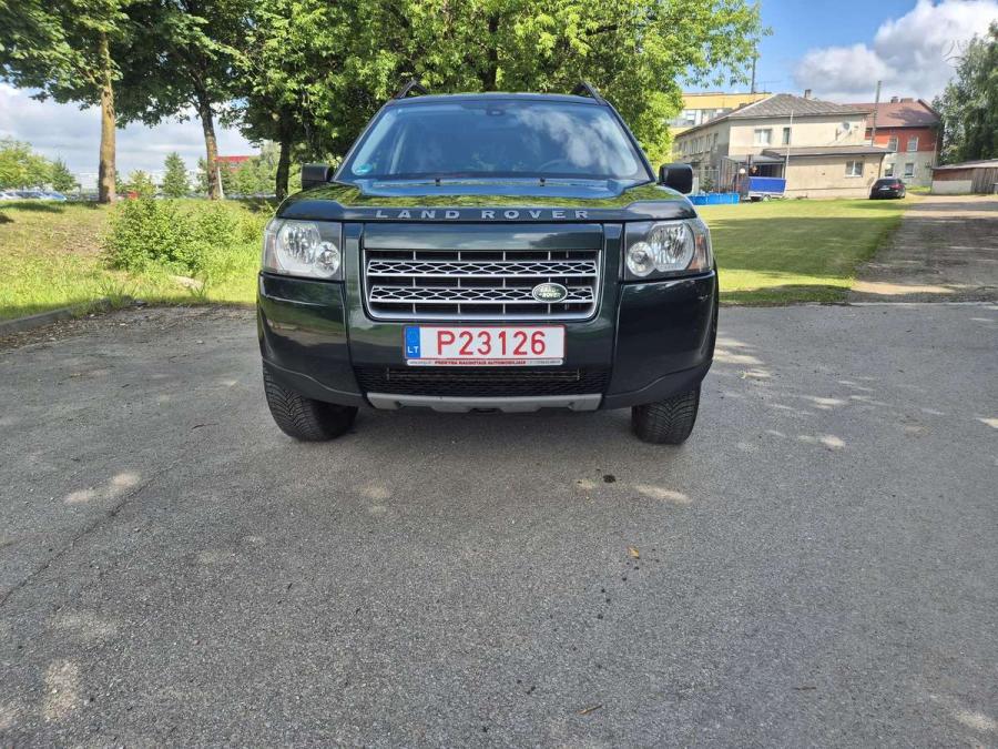 Zaļš Land Rover Freelander 2010 Telšiai, ar dzinēja tilpumu 2.20 L un nobraukumu 290 tūkst. km par 5800 €, foto 3 vietnē AUTOMOTO.COM.LV