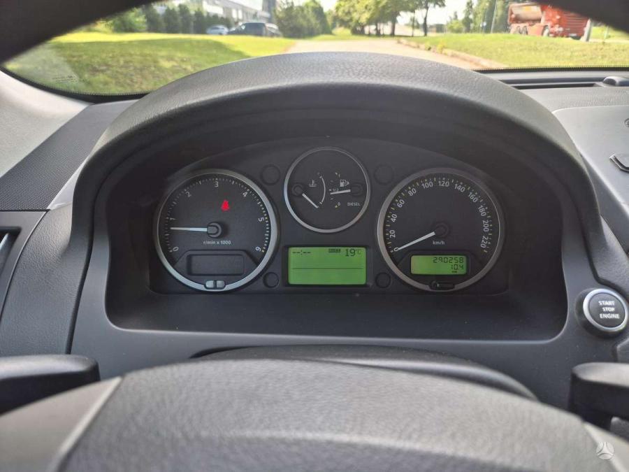 Zaļš Land Rover Freelander 2010 Telšiai, ar dzinēja tilpumu 2.20 L un nobraukumu 290 tūkst. km par 5800 €, foto 11 vietnē AUTOMOTO.COM.LV