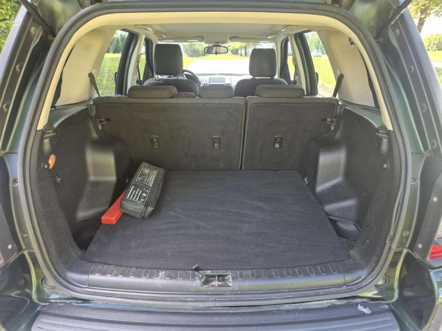 Zaļš Land Rover Freelander 2010 Telšiai, ar dzinēja tilpumu 2.20 L un nobraukumu 290 tūkst. km par 5800 €, foto 13 vietnē AUTOMOTO.COM.LV