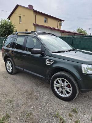 Zaļš Land Rover Freelander 2010 Panevēža, ar dzinēja tilpumu 2.18 L un nobraukumu 295 tūkst. km par 4100 €, foto 4 vietnē AUTOMOTO.COM.LV