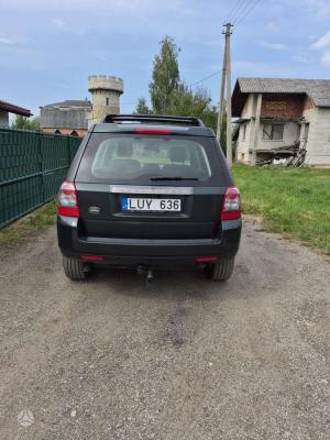 Zaļš Land Rover Freelander 2010 Panevēža, ar dzinēja tilpumu 2.18 L un nobraukumu 295 tūkst. km par 4100 €, foto 5 vietnē AUTOMOTO.COM.LV