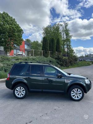 Zaļš Land Rover Freelander 2010 Kauņa, ar dzinēja tilpumu 2.18 L un nobraukumu 276 tūkst. km par 4650 €, foto 4 vietnē AUTOMOTO.COM.LV